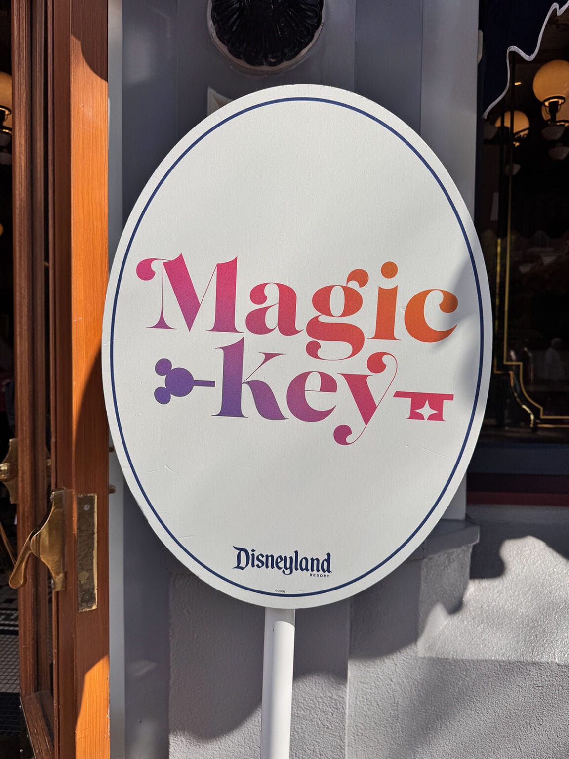 Disneyland Offers Incentive for Magic Key Renewals